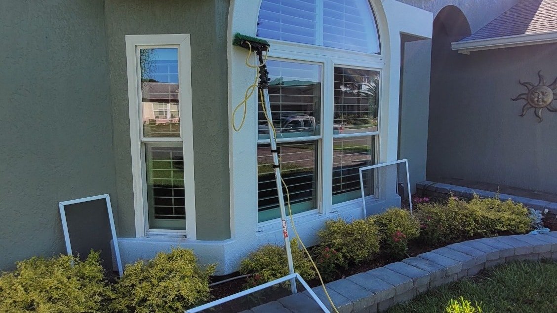 Window Cleaning Lakeland FL - Cleaner Outlook